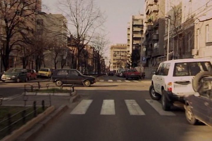 IMCDb.org: 1998 Nissan Patrol GR [Y61] in "Promeni me (Change Me), 2007"