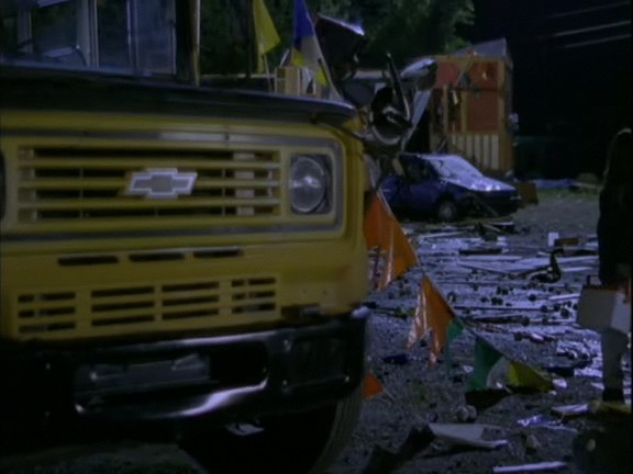 IMCDb.org: 1984 Chevrolet B-Series Thomas in "Frozen Impact, 2003"