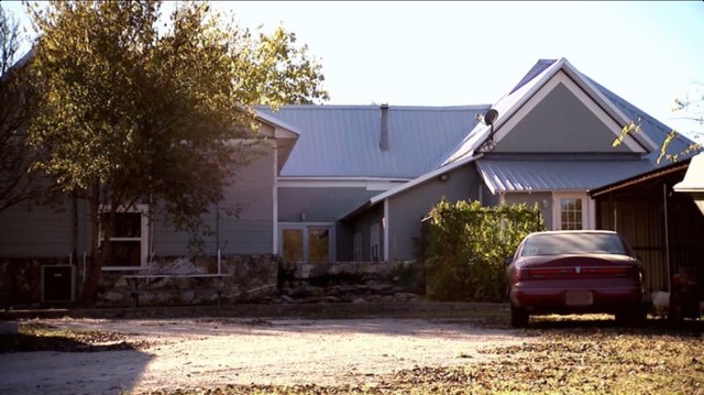 IMCDb.org: 1993 Lincoln Mark VIII [FN10] in "The Haunted, 2009-2011"